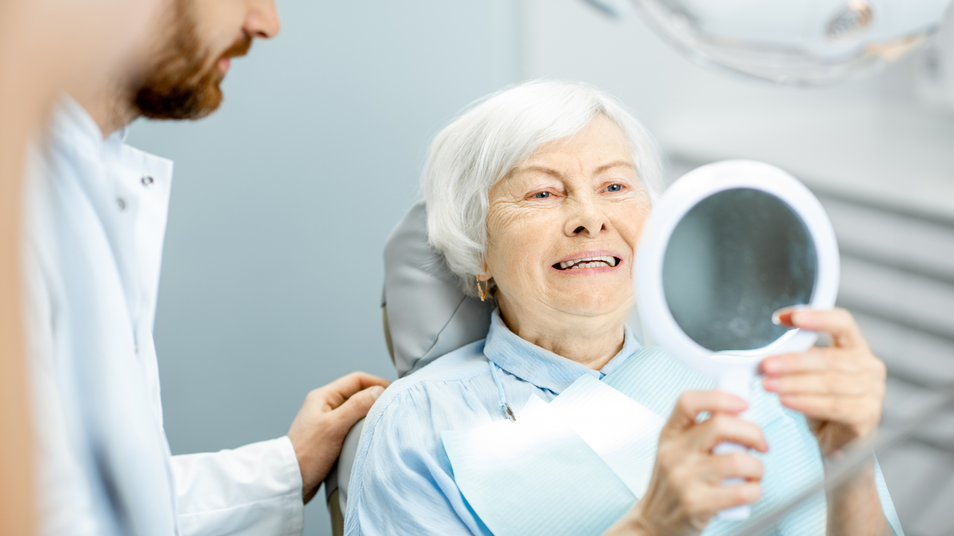 Dental implants in the elderly | ArokaGO