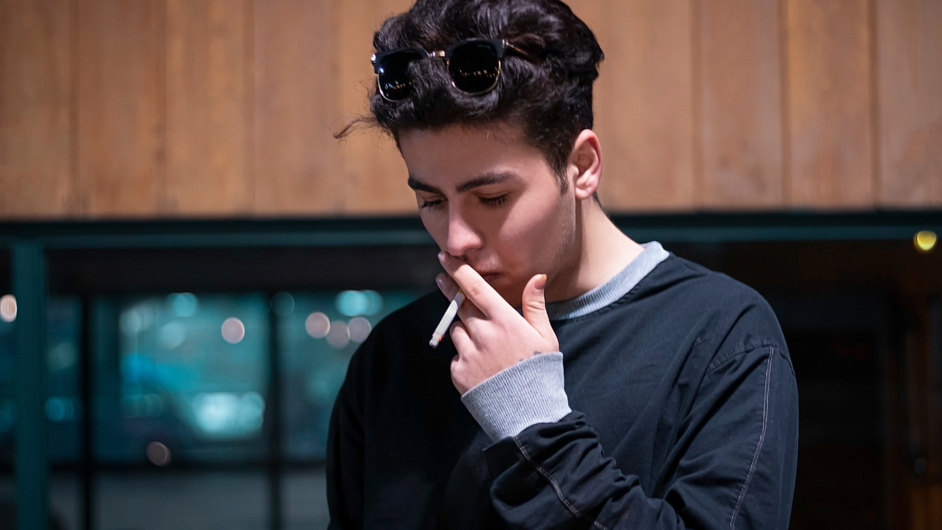 Effects of Smoking on Oral Health | ArokaGO