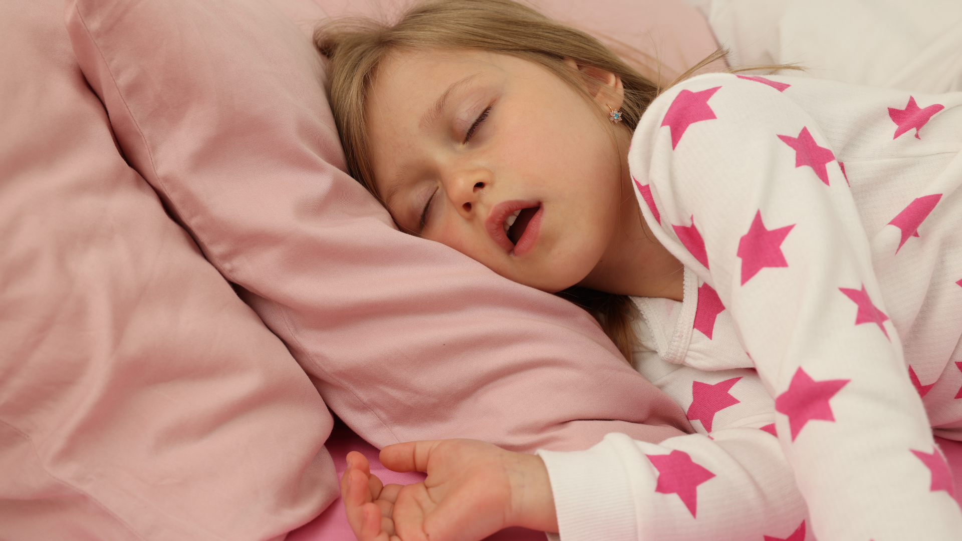 Your child snores often at risk of sleep apnea? | ArokaGO